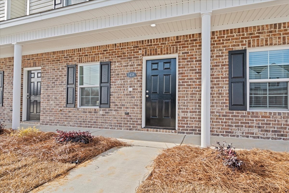 2804 1/2 Alligator Rd, Effingham, SC 29541 - Townhome Rentals in ...