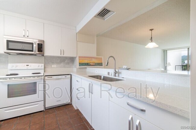 500 Lunalilo Home Rd Unit #13H, Honolulu, HI 96825 - Condo for Rent in ...