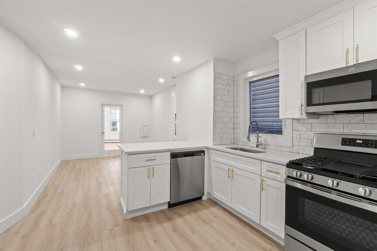 29.5 Wright Ave Unit 1, Jersey City, NJ 07306 - Condo for Rent in Jersey City, NJ | Apartments.com