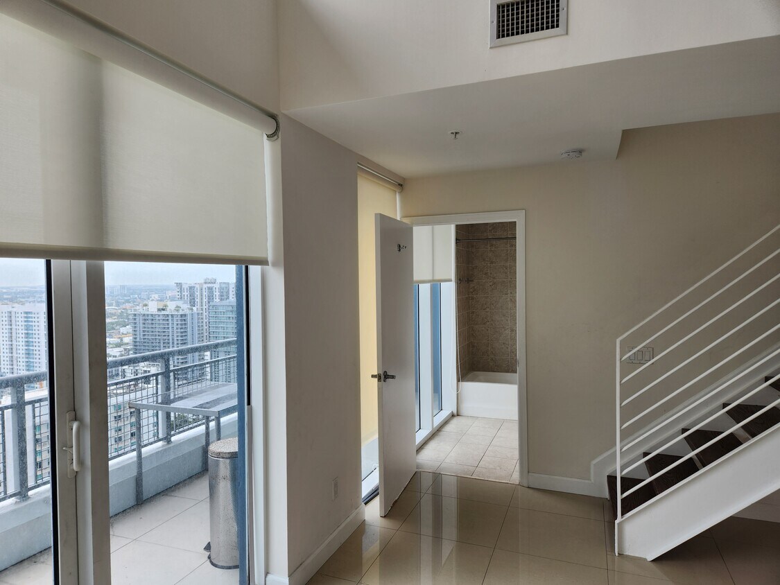 60 SW 13th St Unit 2819, Miami, FL 33130 - Condo for Rent in Miami, FL ...