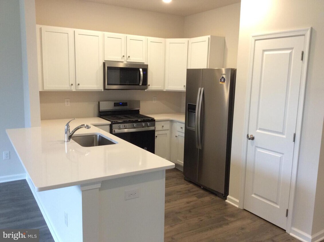 156 Sickler Ave, Sicklerville, NJ 08081 - Townhome Rentals in ...