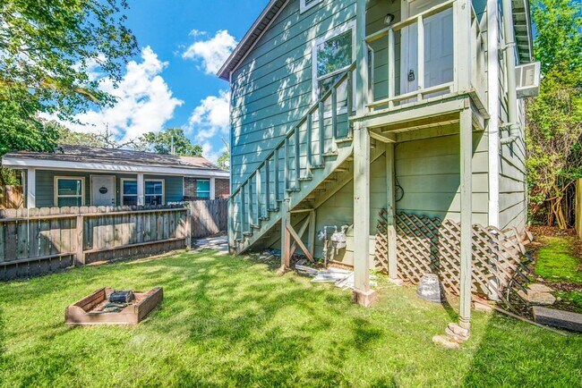 206 Frawley St Unit B, Houston, TX 77009 - Room for Rent in Houston, TX | Apartments.com