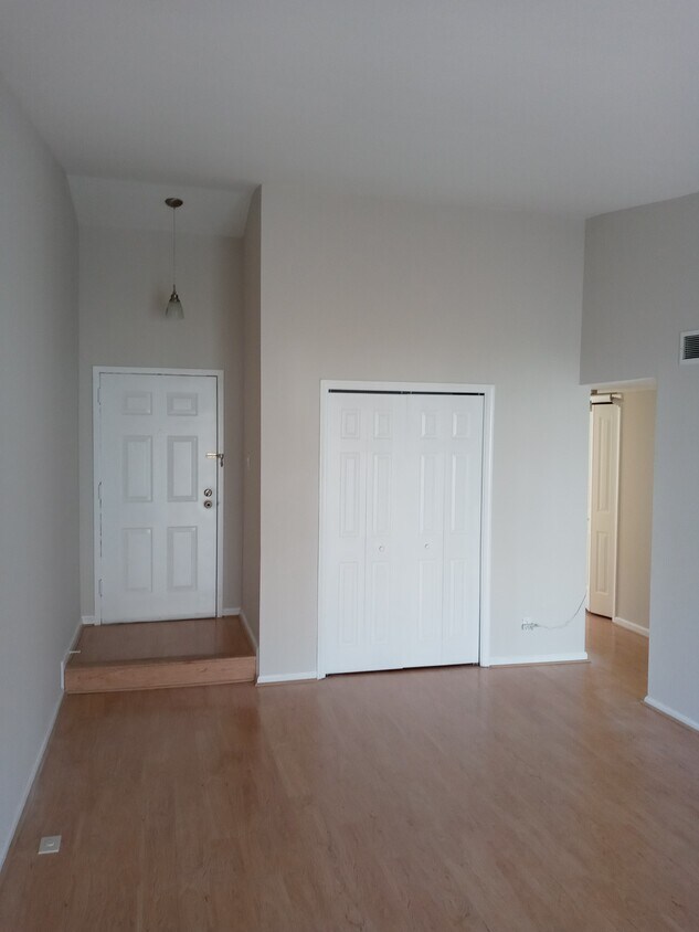 11 Pickering Ct Unit 201 Germantown MD 20874 Condo For Rent In 11-pickering-ct-unit-201-germantown-md-20874-condo-for-rent-in