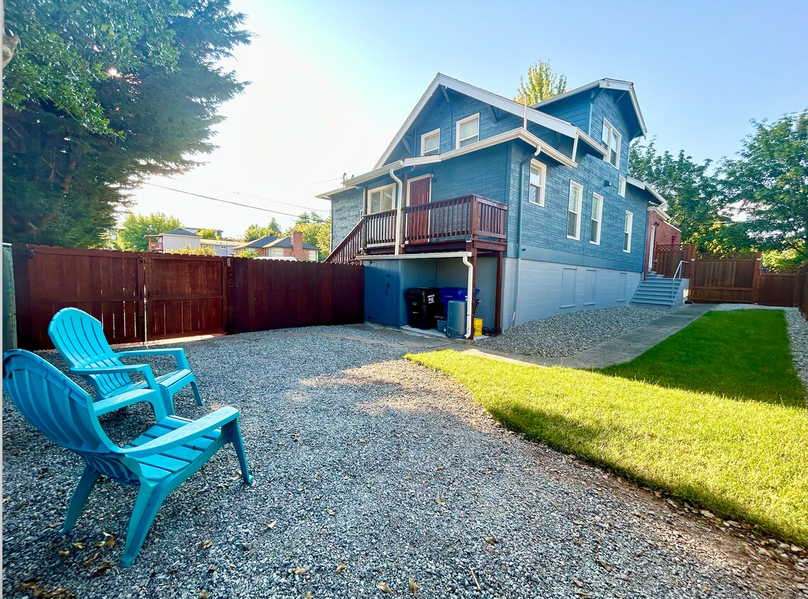 2803 S Graham St, Seattle, WA 98108 - House Rental in Seattle, WA ...
