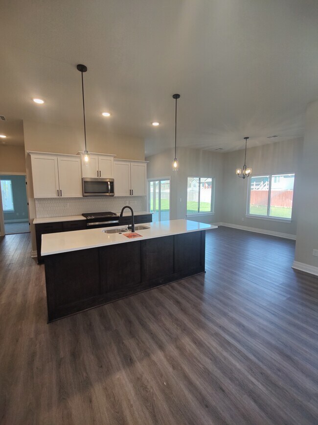 2021 S Michelle St, Wichita, KS 67207 - House Rental in Wichita, KS ...