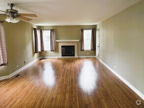 Silvercrest Apartments for Rent with Utilities Included - Bartlett, IL ...