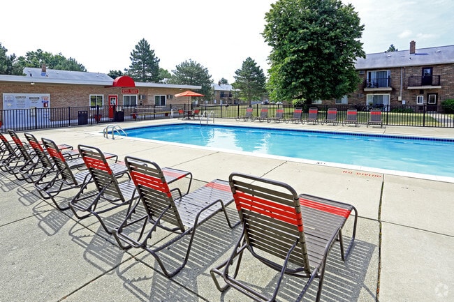 Northwest Warren Apartments for Rent with Hardwood Floors - Warren, MI ...