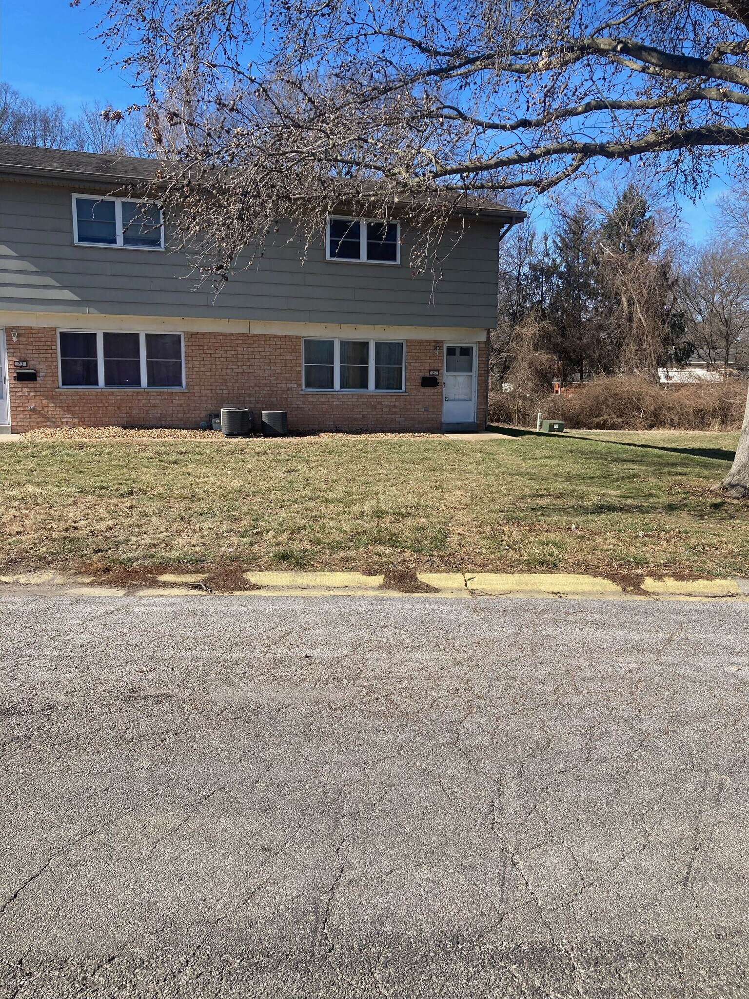 25 Holly Dr, Belleville, IL 62221 - Townhome Rentals in Belleville IL ...