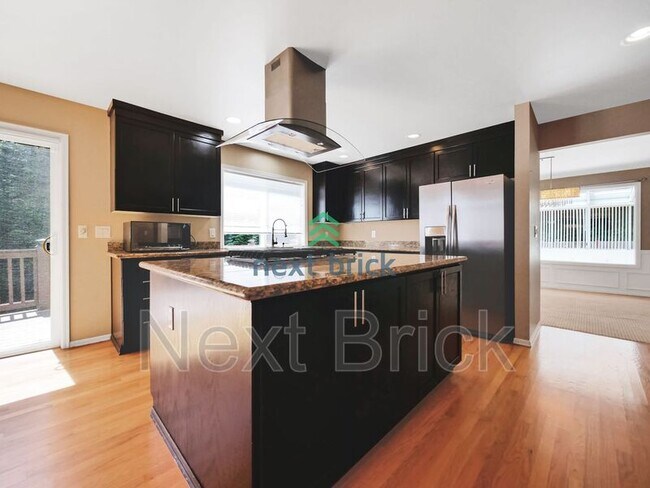 16759 SE 48th Pl Bellevue, WA 98006 - Alquileres en Bellevue, WA | Apartamentos.com