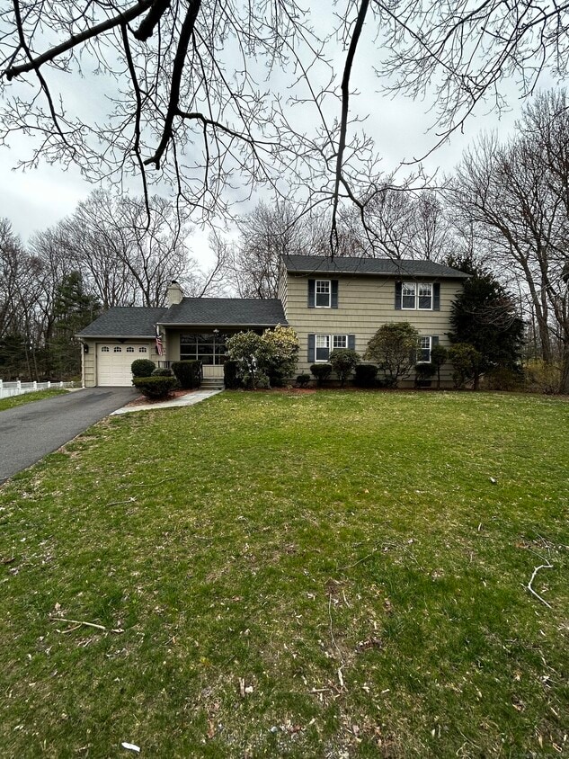 391 Chestnut Hill Ave, Waterbury, CT 06704 - House Rental in Waterbury ...