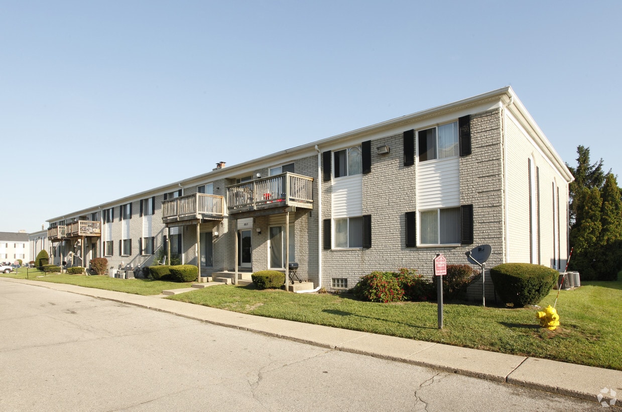 Waynewood Apartments - 6737 N Wayne Rd Westland, MI 48185 | Apartments.com