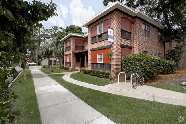 College Manor Rentals - Gainesville, FL | Apartments.com