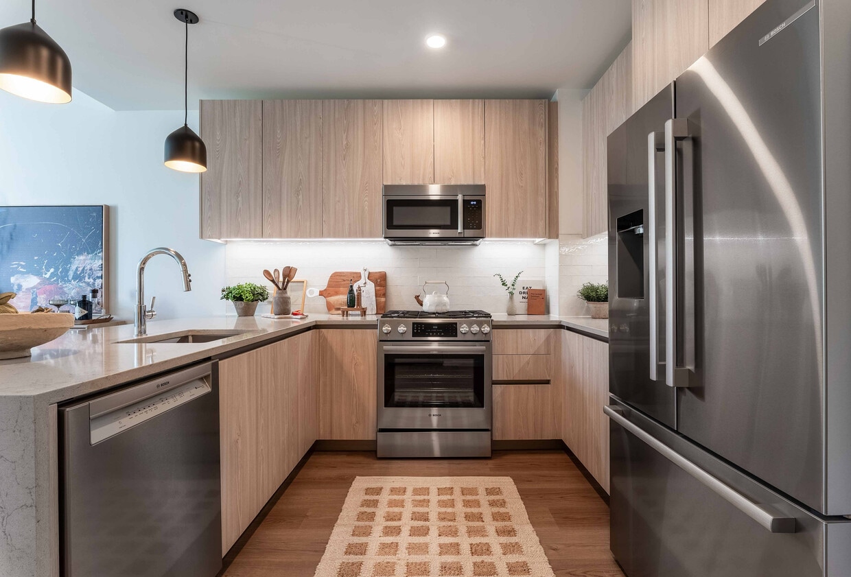 1 Riva Row - 1 Riva Row The Woodlands, TX 77380 | Apartments.com