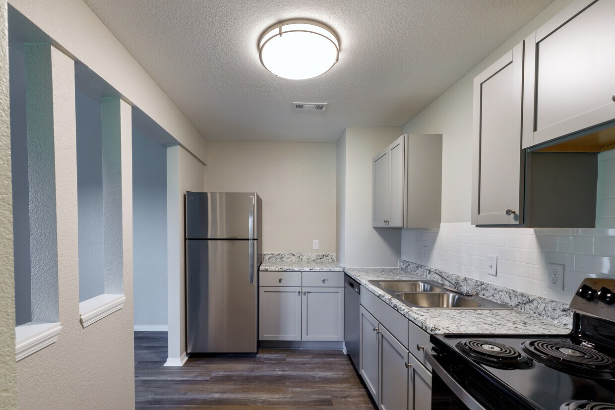 River Walk Apartments - Apartments in Wichita, KS | Apartments.com