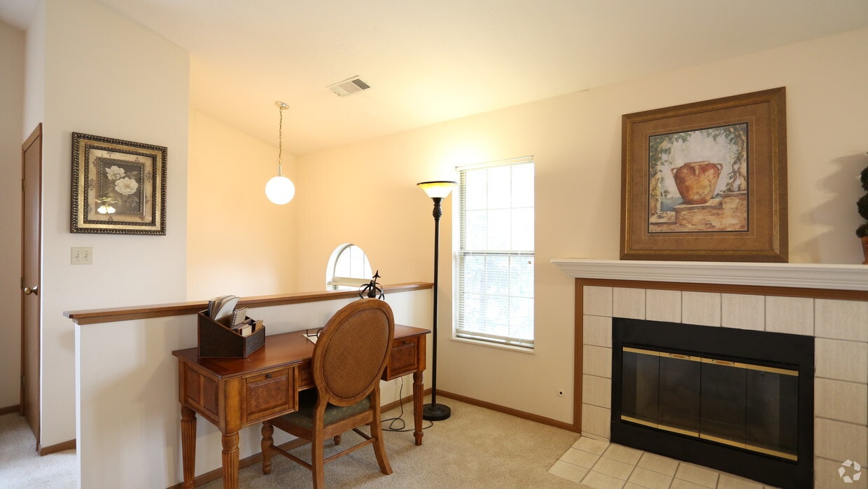 Water S Edge Apartments 2500 Waters Edge Blvd Columbus Oh 43209