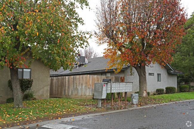 Sunset Gardens Apartments Apartments - Madera, CA | Apartments.com