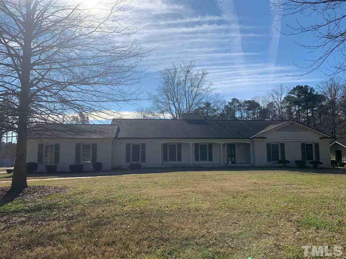 2348 Old US Hwy 64, Spring Hope, NC 27882 - House Rental in Spring Hope ...