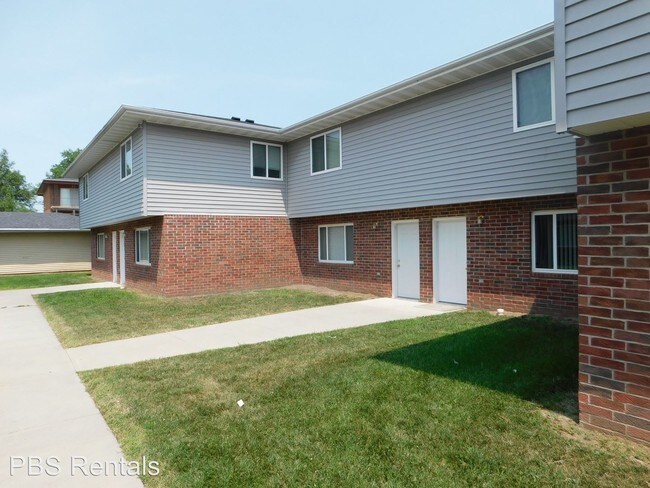 1430 E 14th St, Crete, NE 68333 - Apartment for Rent in Crete, NE ...