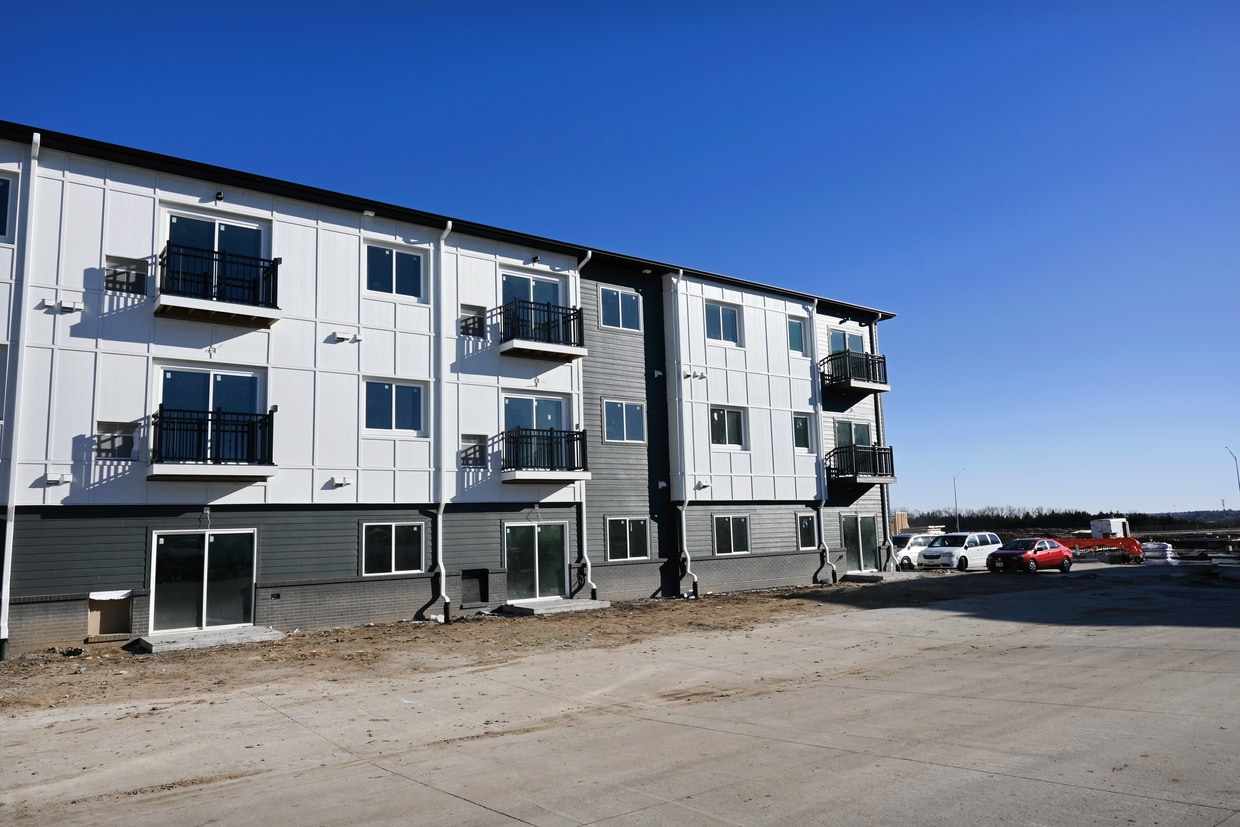 Heartland Flats Lincoln - 1500 Nw 48th St Lincoln, NE 68528 ...