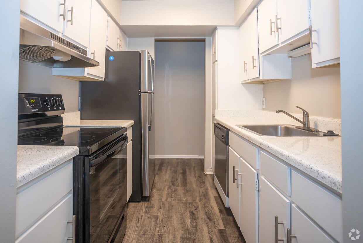 Goldelm at Charter Pointe - 919 Ballard St Altamonte Springs, FL 32701 ...