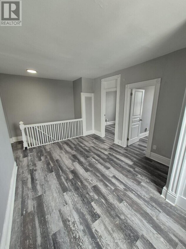 259 Clarence St, London East, ON N6B 2K2 - Appartement à Louer à London ...
