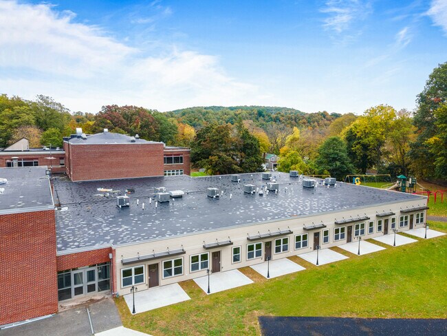 127 Lake St Unit 101, Chittenango, NY 13037 - Condo for Rent in ...