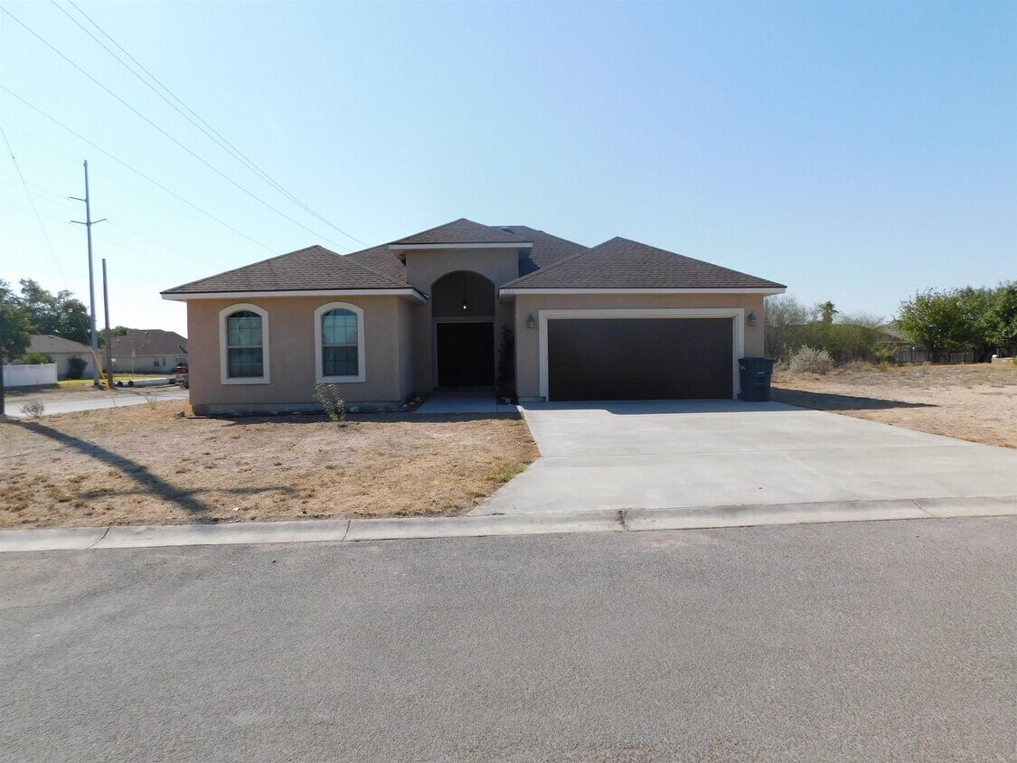 101 Red Cloud Trail, Del Rio, TX 78840 - House Rental in Del Rio, TX ...