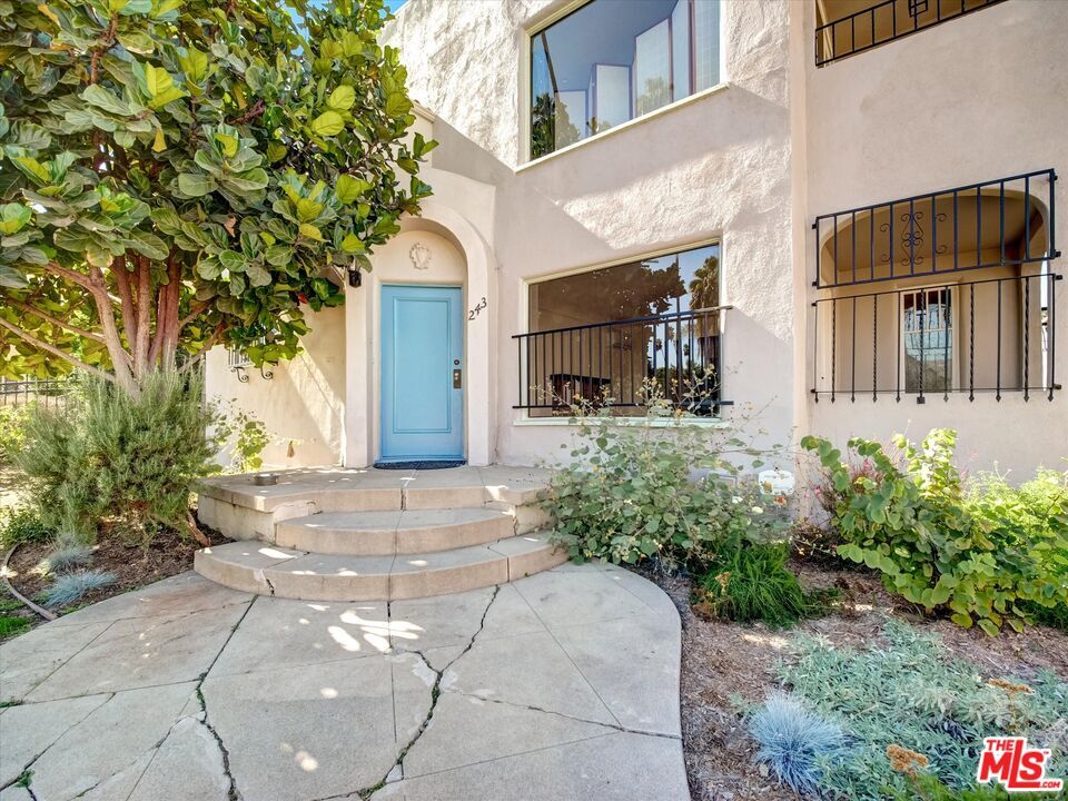 243 N Berendo St, Los Angeles, CA 90004 - Condo for Rent in Los Angeles ...