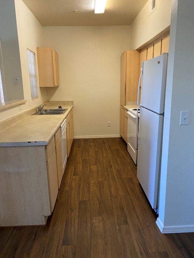 Timberstone Apartments - 100 W Cooley St Show Low, AZ 85901 ...