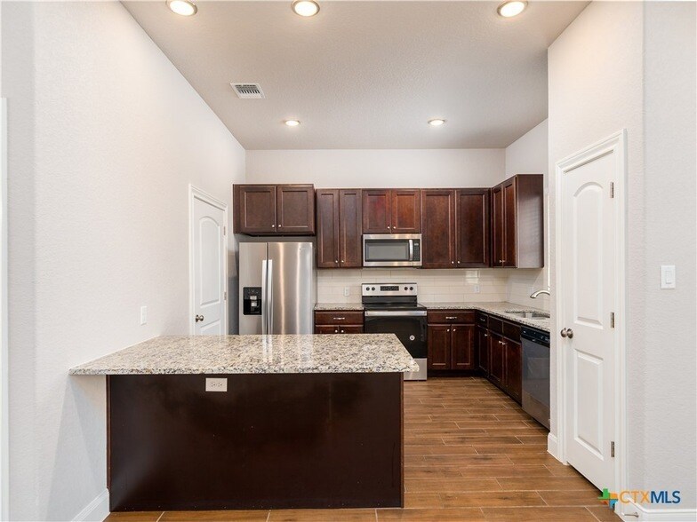 109 High Dr, Spring Branch, TX 78070 | Apartments.com