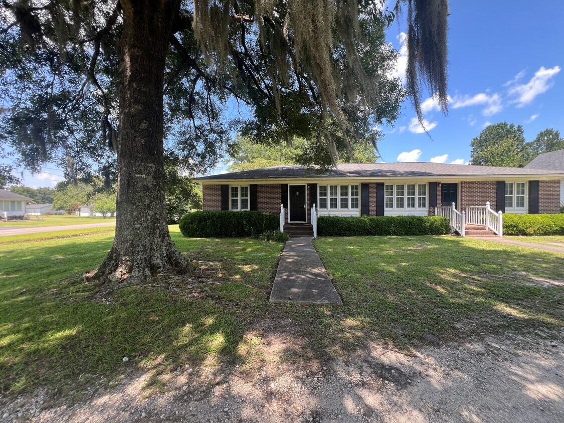 637 SC-905 Unit A, Conway, SC 29526 - Room for Rent in Conway, SC ...