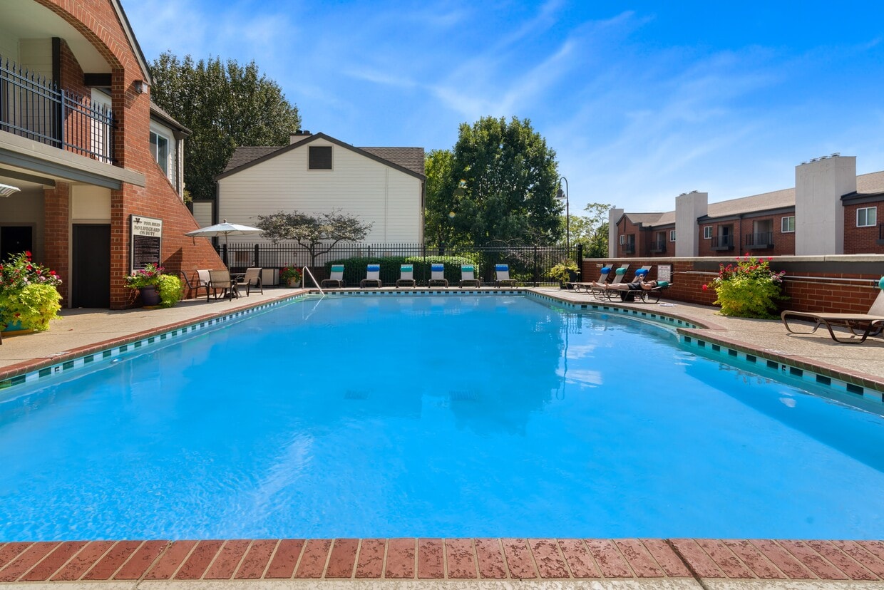Vanderbilt Properties - 403 Village At Vanderbilt Nashville, TN 37212 ...