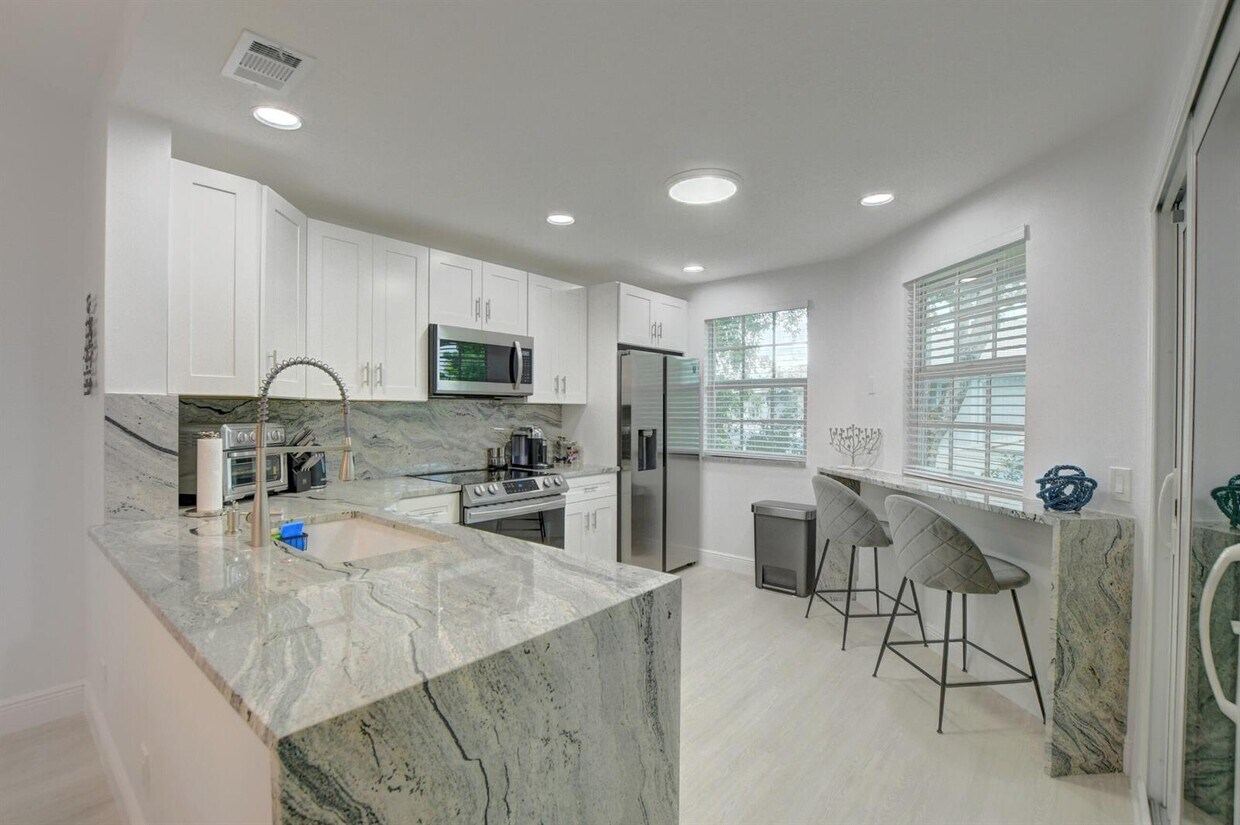 6553 Via Regina Unit 6553, Boca Raton, FL 33433 - Condo for Rent in ...