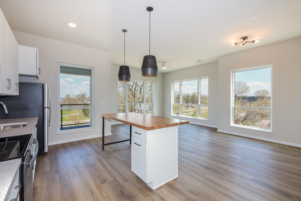The Post - 131 E Lakeside St Madison, WI 53715 | Apartments.com