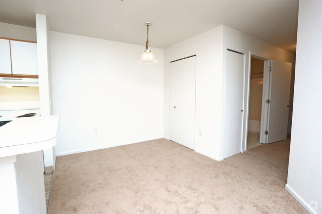 Eagle Ridge Square Apartments Apartments - Flint, MI | Apartments.com