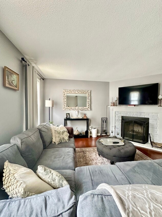 77 Bay Path Way, Branford, CT 06405 - Townhome Rentals in Branford CT ...