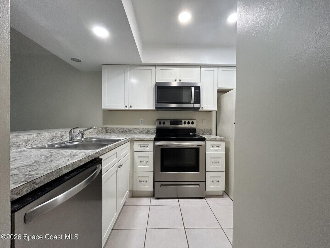 3051 Sir Hamilton Cir Unit 3051 Sir Hamilton Circle, Titusville, FL ...
