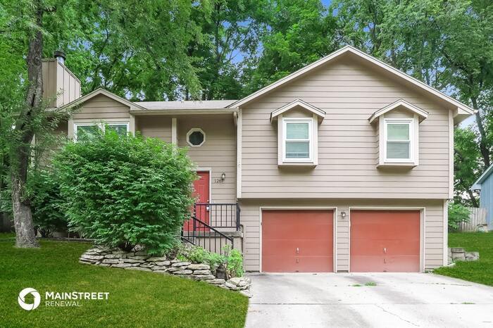 1267 NE Tudor Rd, Lees Summit, MO 64086 - House Rental in Lee's Summit ...