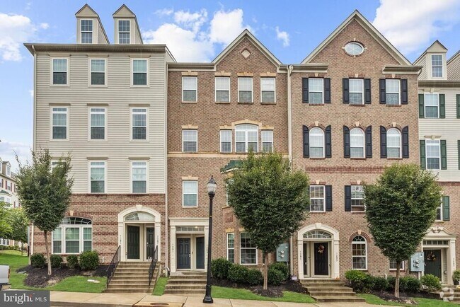 The Gables at Lawyers Hill Apartments for Rent with Washer & Dryer ...