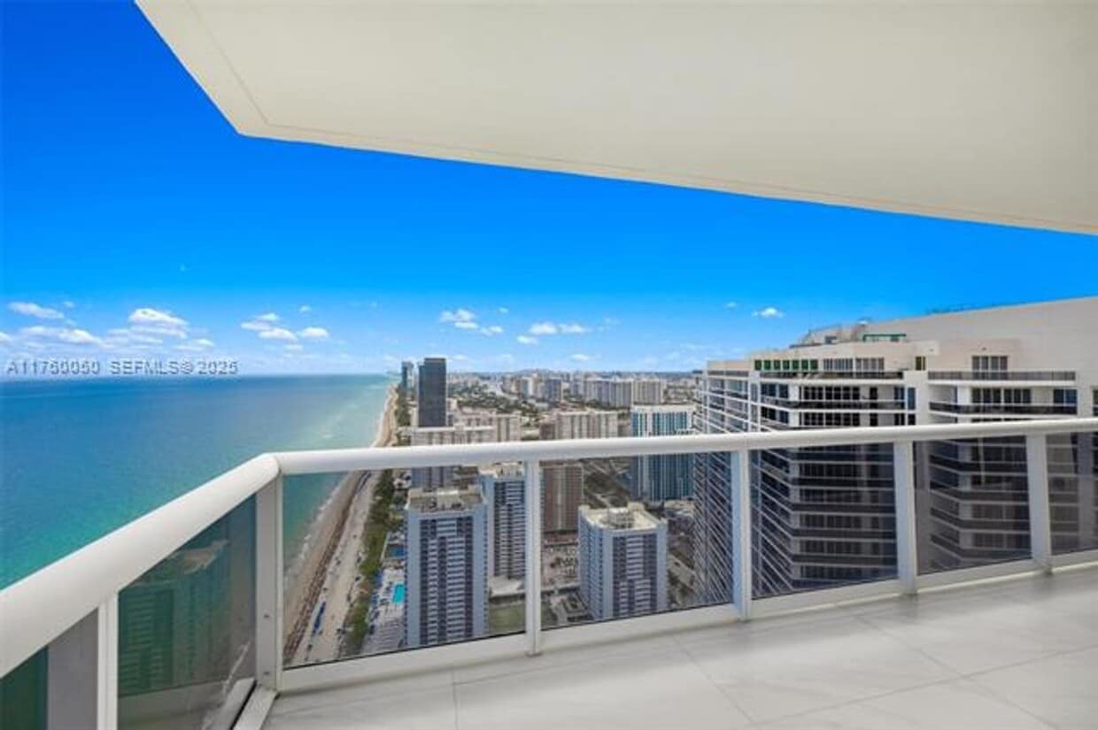 1830 S Ocean Dr Unidad 1830 S Ocean Dr 4502, Hallandale Beach, FL 33009 ...