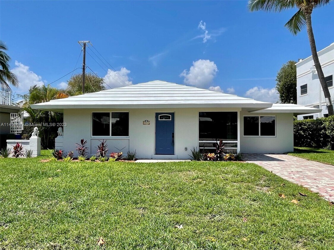 2025 SE 26th Ave, Fort Lauderdale, FL 33316 - House Rental in Fort ...