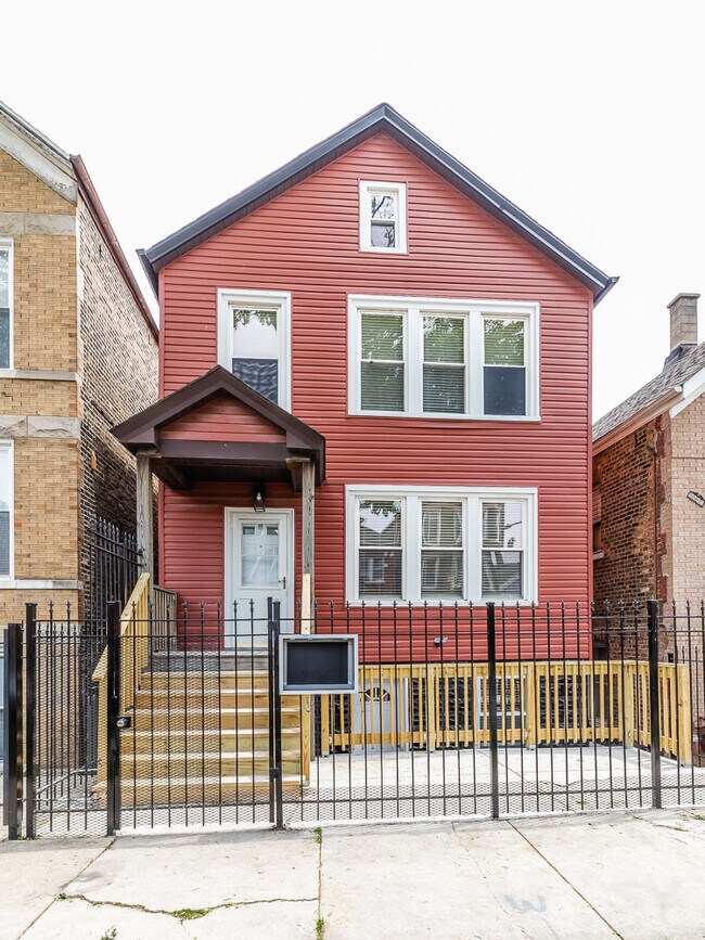 2237 S Sacramento Ave Unit B, Chicago, IL 60623 - Room for Rent in ...