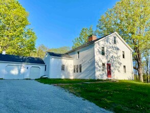 Apartments for Rent with Garages in Henniker, NH