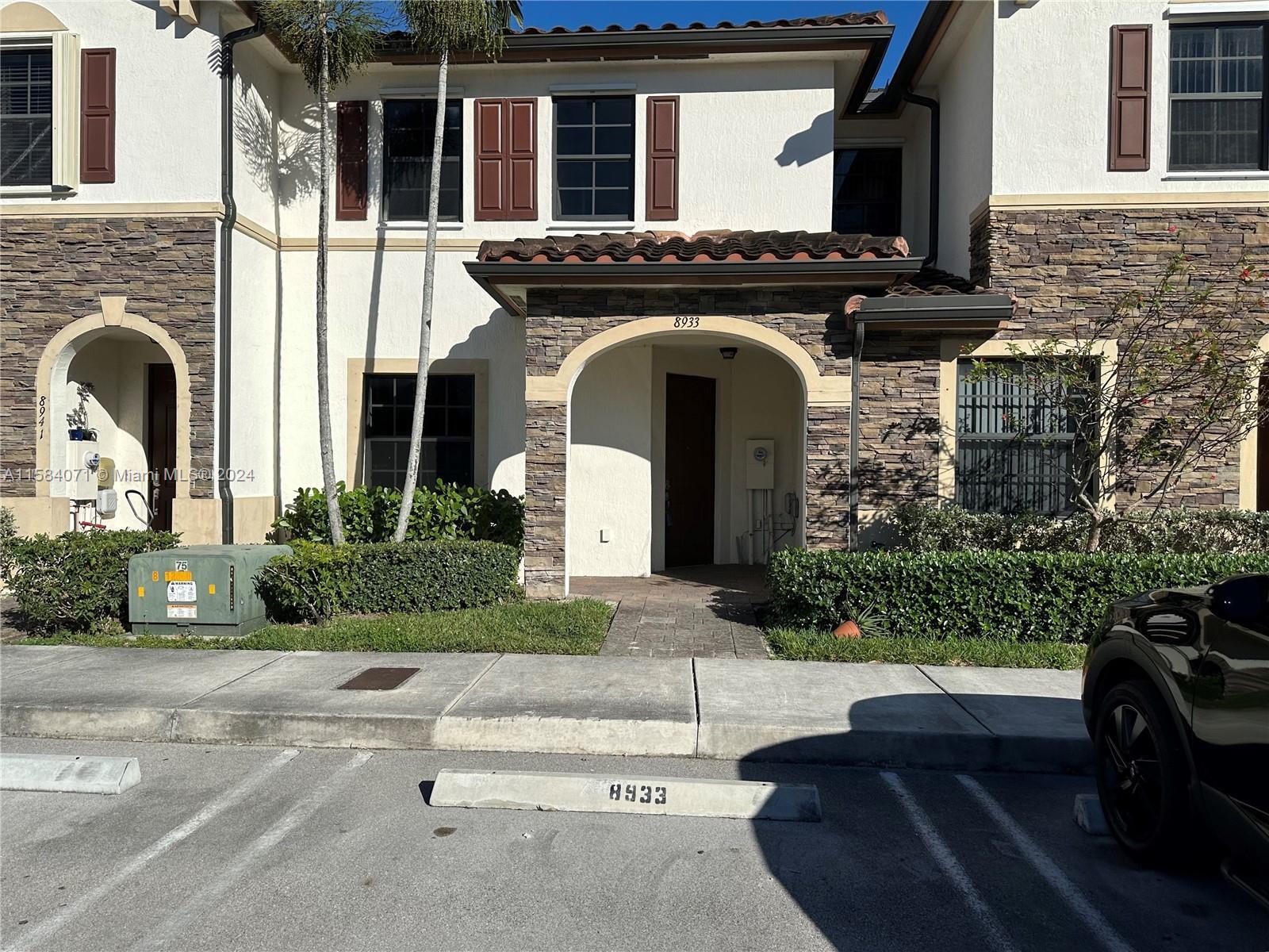 8933 W 35th Ct, Hialeah, FL 33018 - Townhome Rentals in Hialeah FL ...