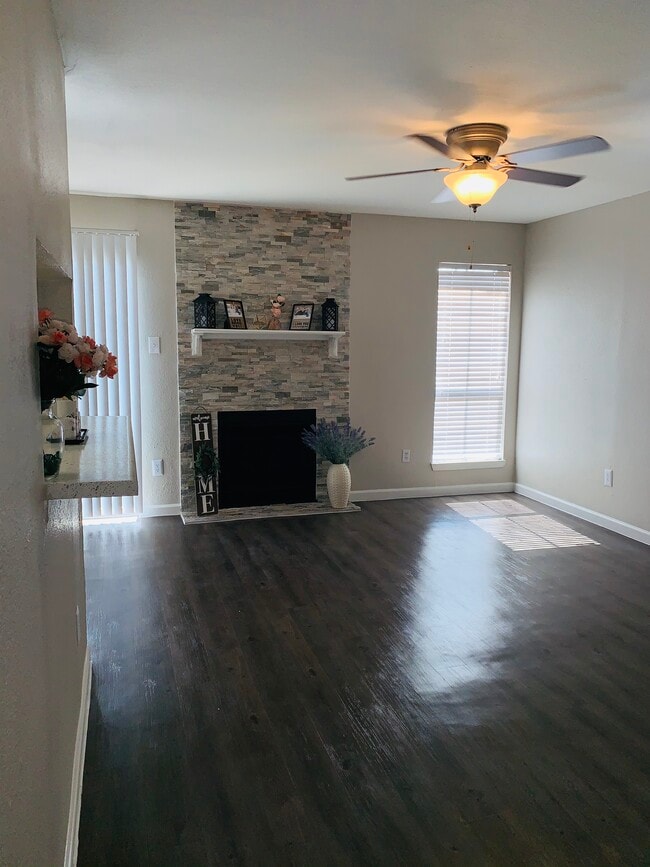 Crescent Place Apartments - Houston, TX | Apartments.com