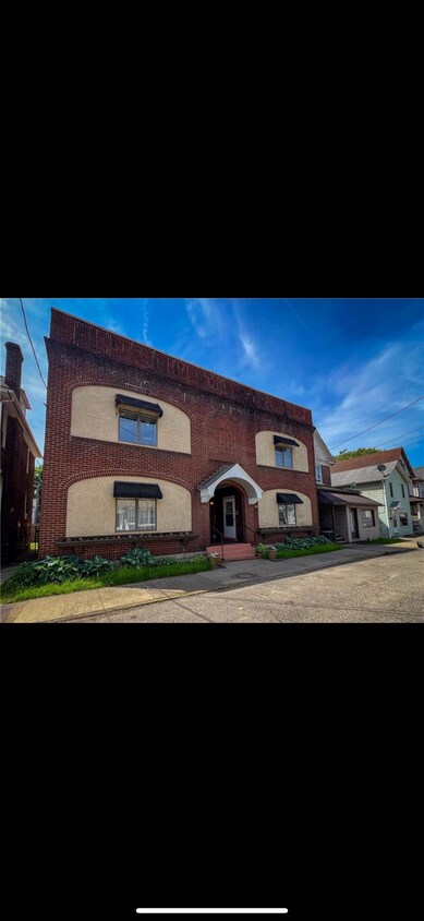 309 W Wayne St Butler, PA 16001 - Alquileres en Butler, PA ...