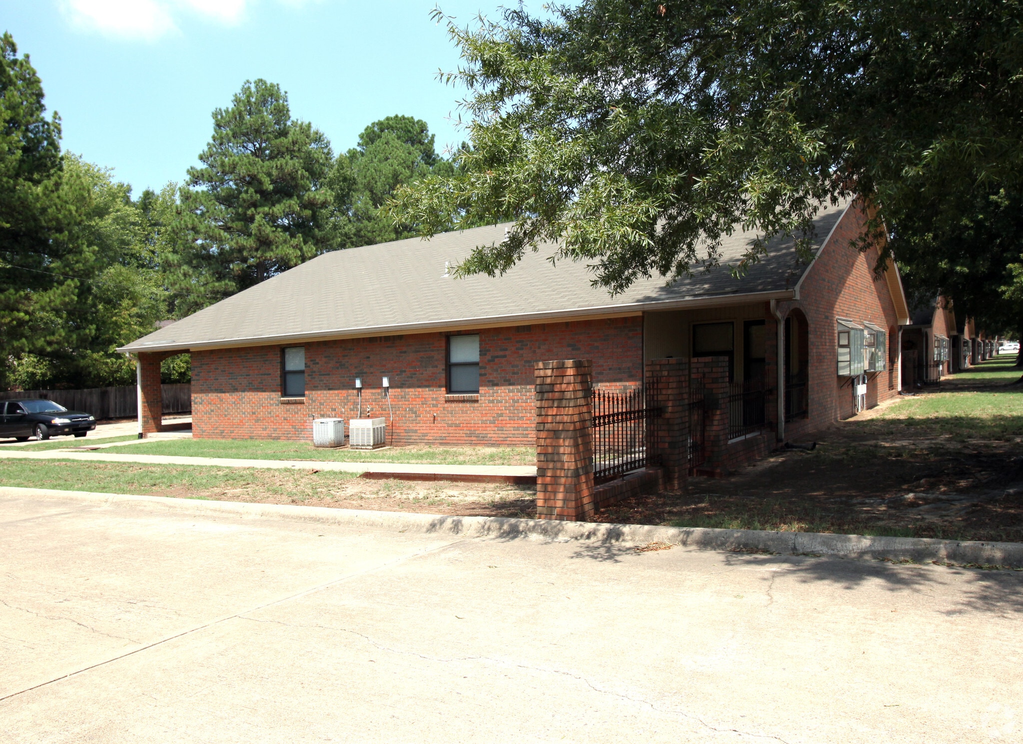 Salem Garden Apartments - 2805 Prince St Conway, AR 72034 | Apartments.com
