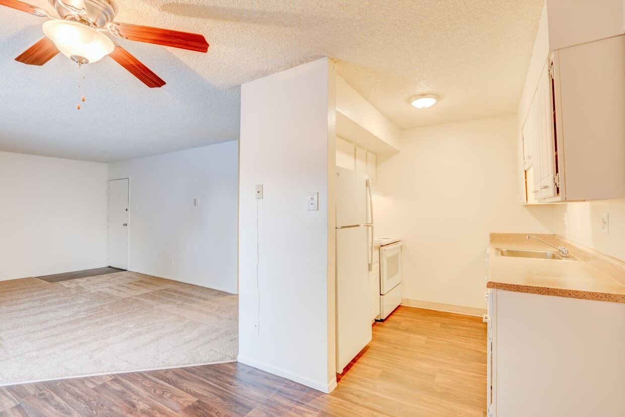 Ralston Park Apartments - 6400-6454 Simms St Arvada, CO 80004 ...