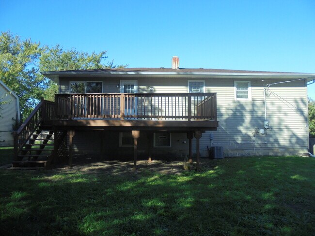 1851 Briarwood Ave, Hanover Park, IL 60133 - House Rental in Hanover ...