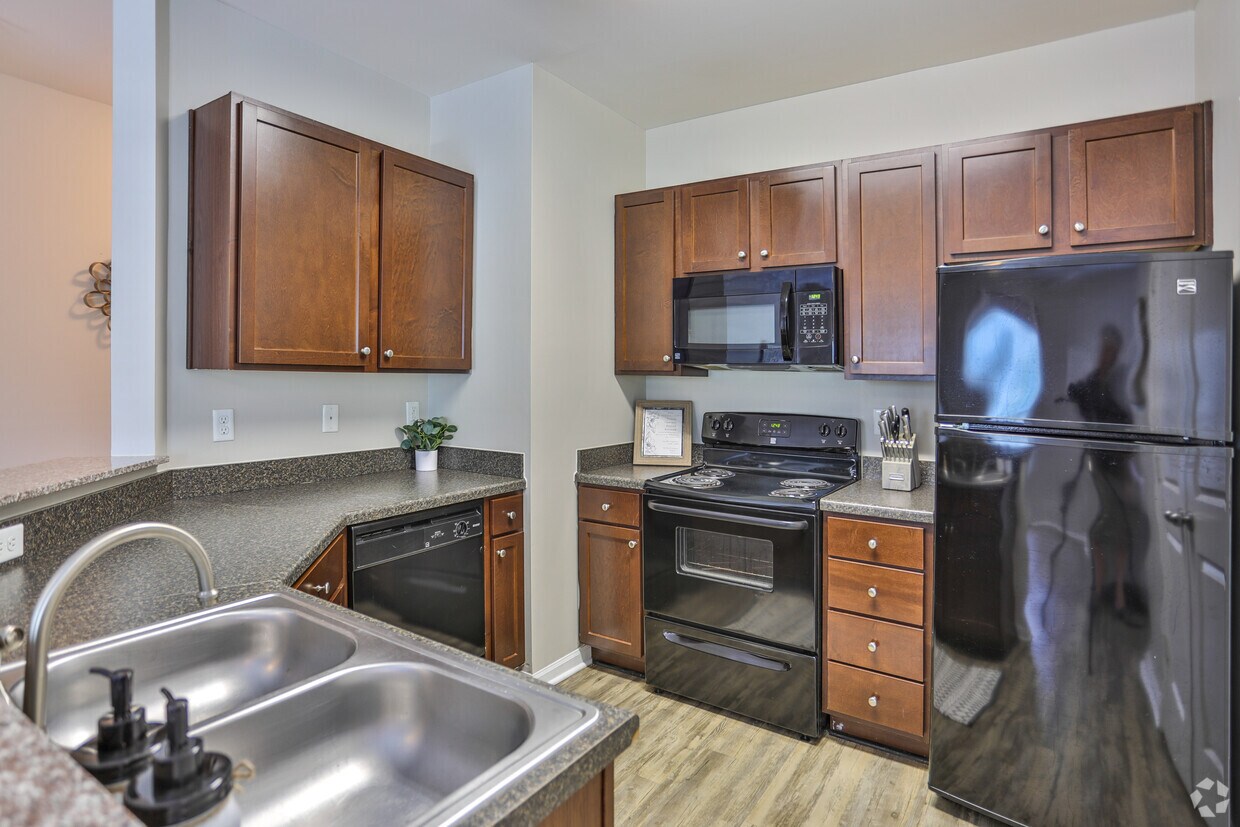 Channel Family Apartment Homes - Apartments in Charleston, SC ...